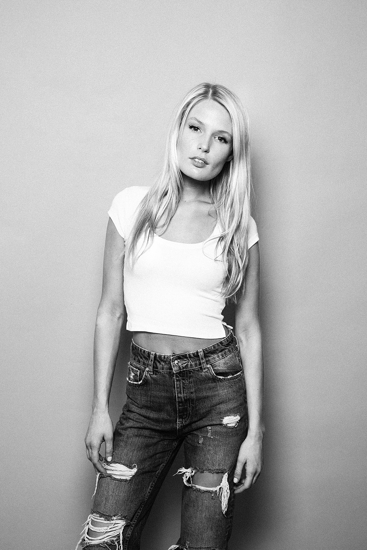 Model Minute with Jen Dance - Galore