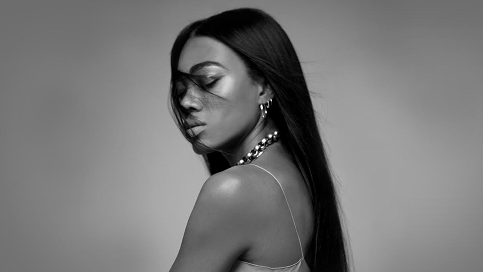 [Premiere] MAAD's New Video Is All About 90s Love - Galore