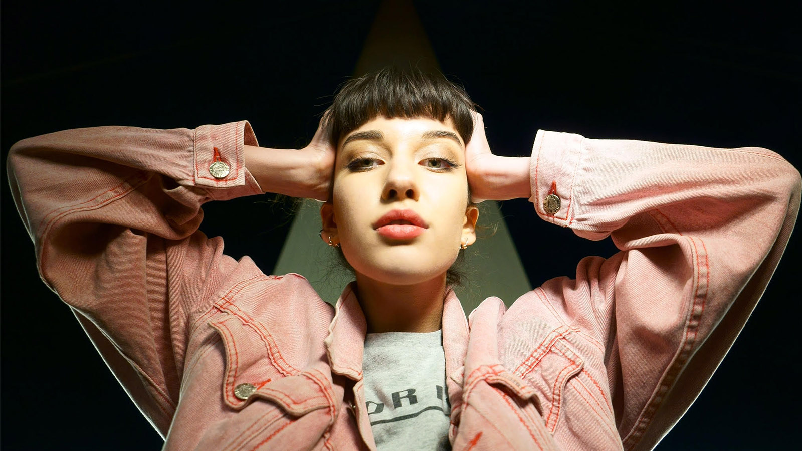 Anna Straker Used the Uninspiring Pop Scene to Fuel "Serious" - Galore