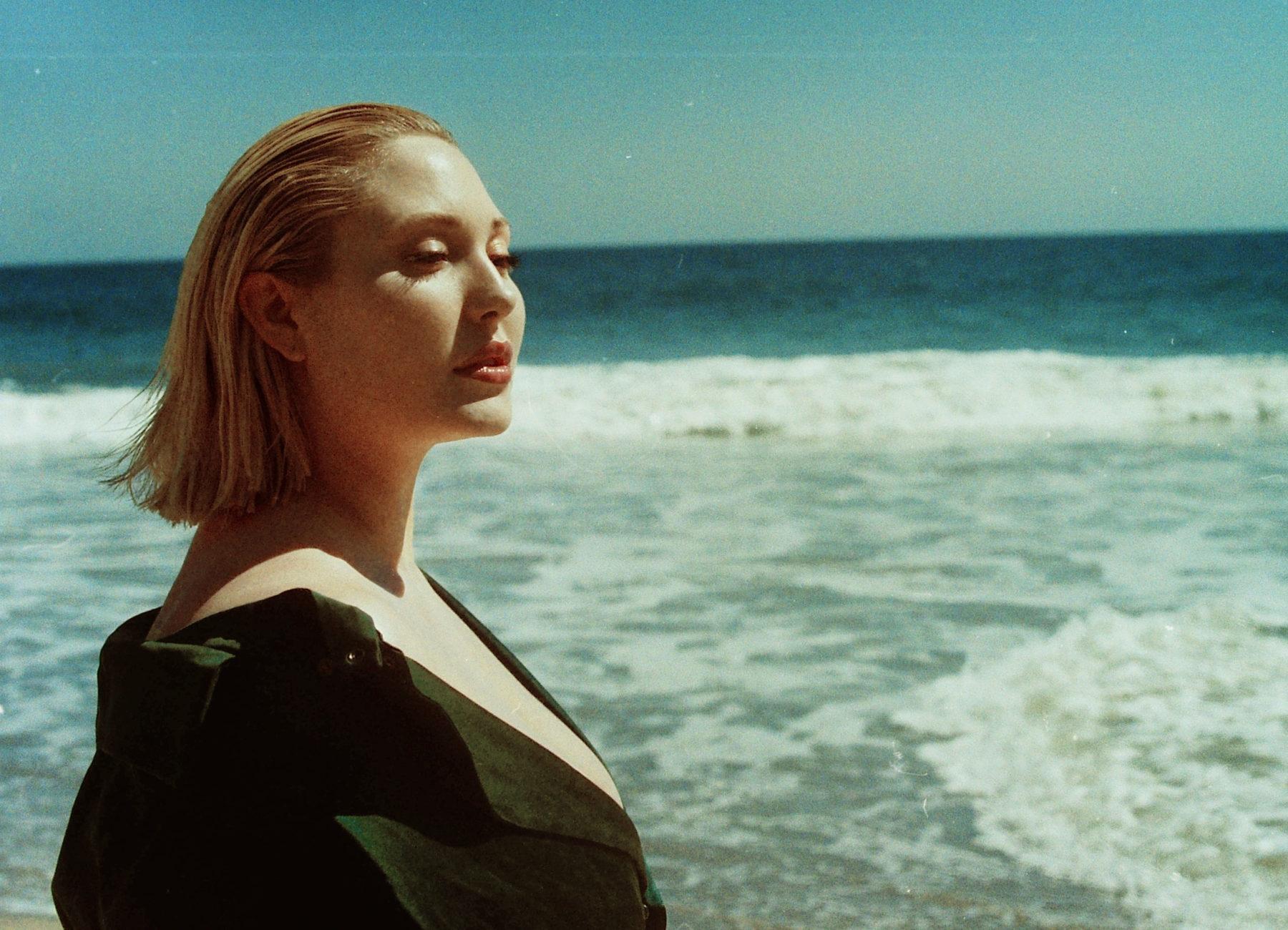 Hayley Hasselhoff has summertime goddess in her DNA - Galore