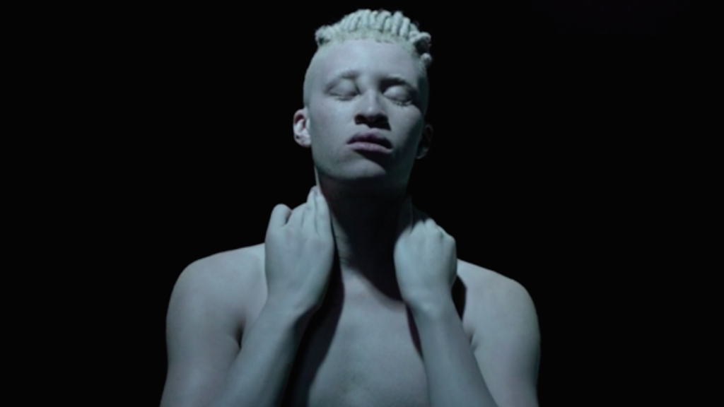 Shaun Ross stars in a new video that will have you thinking you're ...