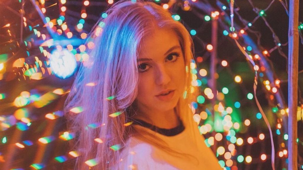 Heather LaRose's new single is about how fake your "real friends" can be