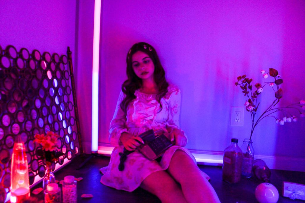 Singer Ellise wrote the perfect anthem for falling out of love with a ...