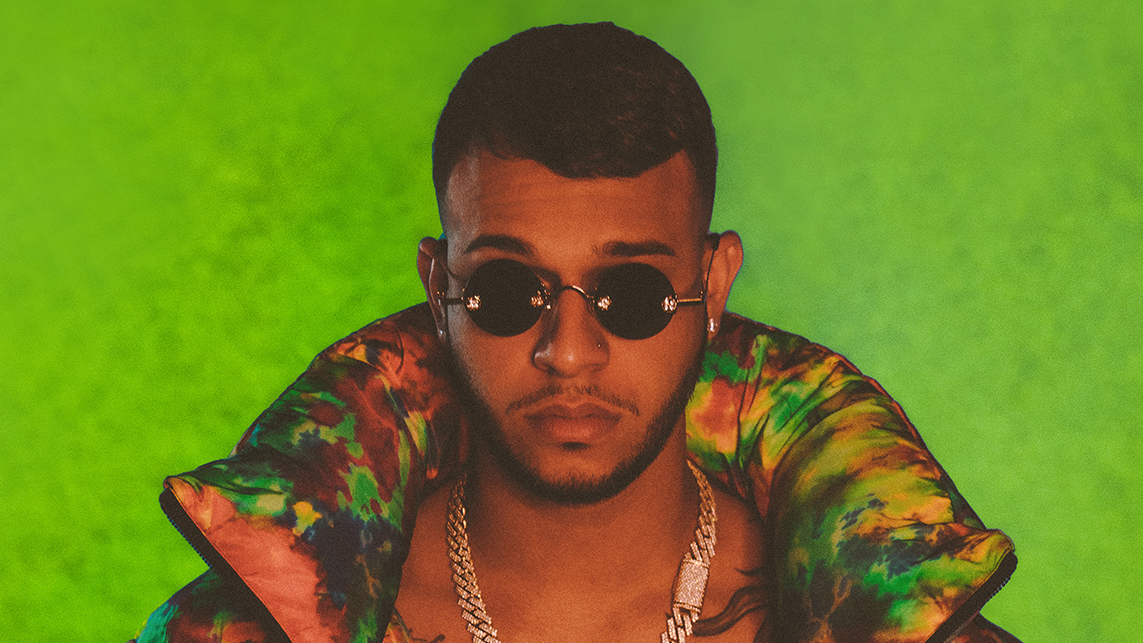 Lyanno Knows To Never Skip Foreplay