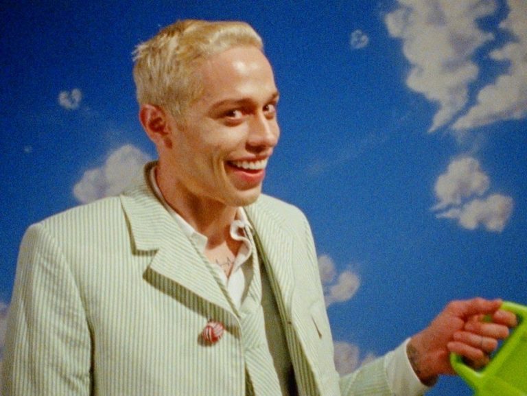 Jasper Soloff is the hyper-colorful and emotive artist to keep on your ...