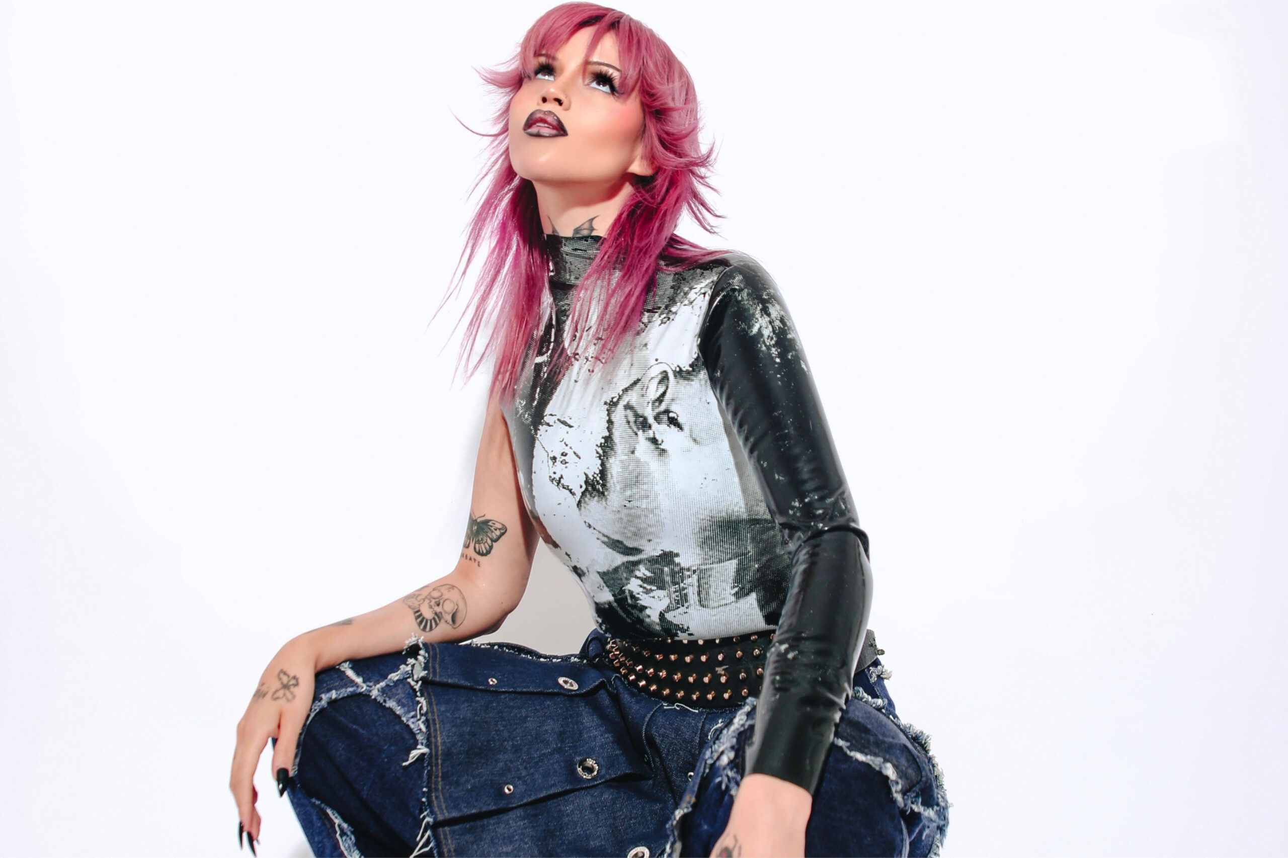 Bruses: The Rising Star of Mexican Alt-Pop Music - Galore