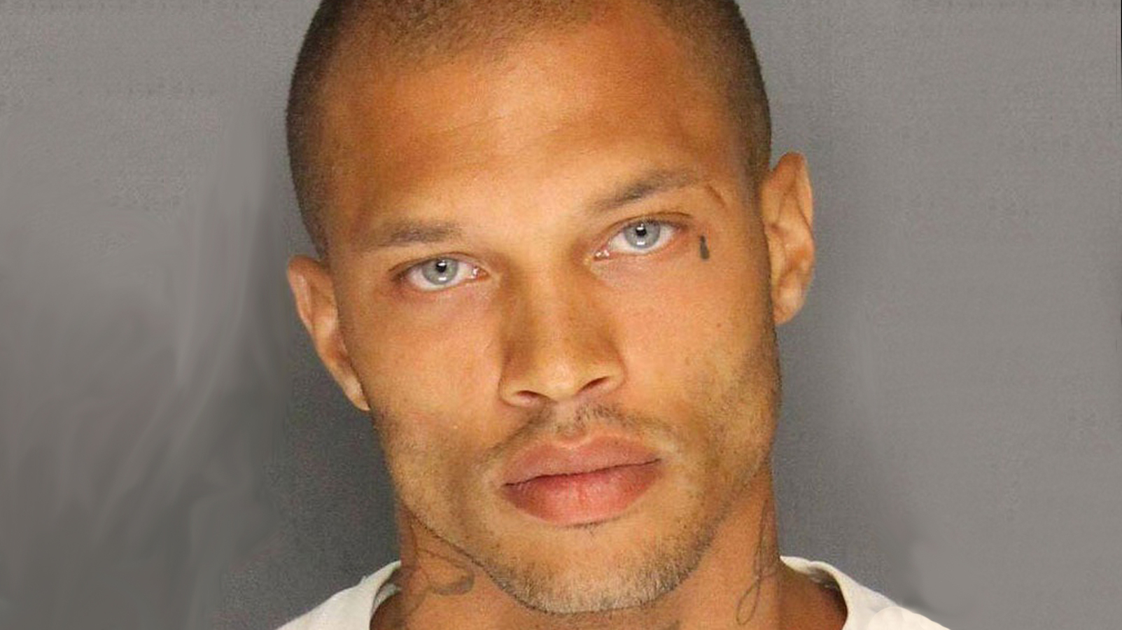 #PrisonBae Jeremy Meeks Is Finally Out Of Prison - Galore