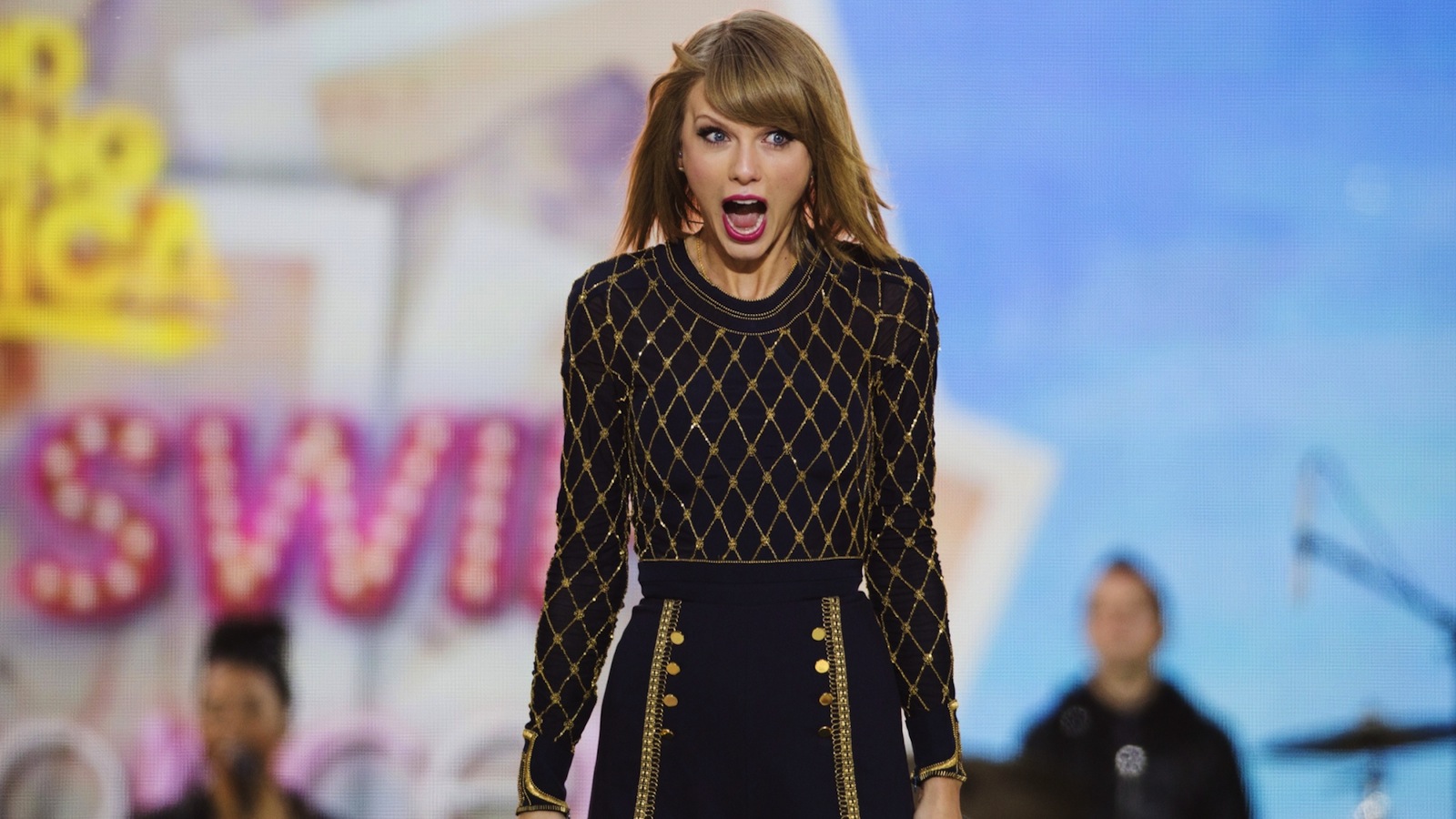 Taylor Swift Got Caught With a New Boo & Calvin Harris Deleted All Pics ...